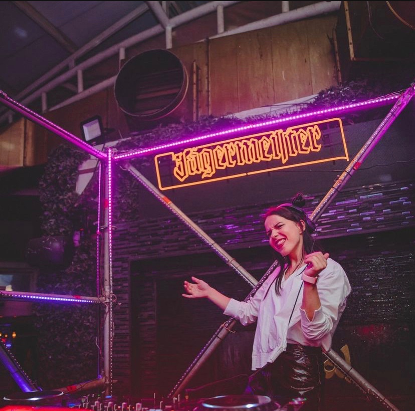 Opa! Bar & Cafe | Discover Nightlife Around You